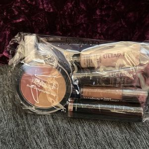 Ulta Beauty | Makeup | Nwt Ulta Sample Makeup Set With Bag | Poshmark